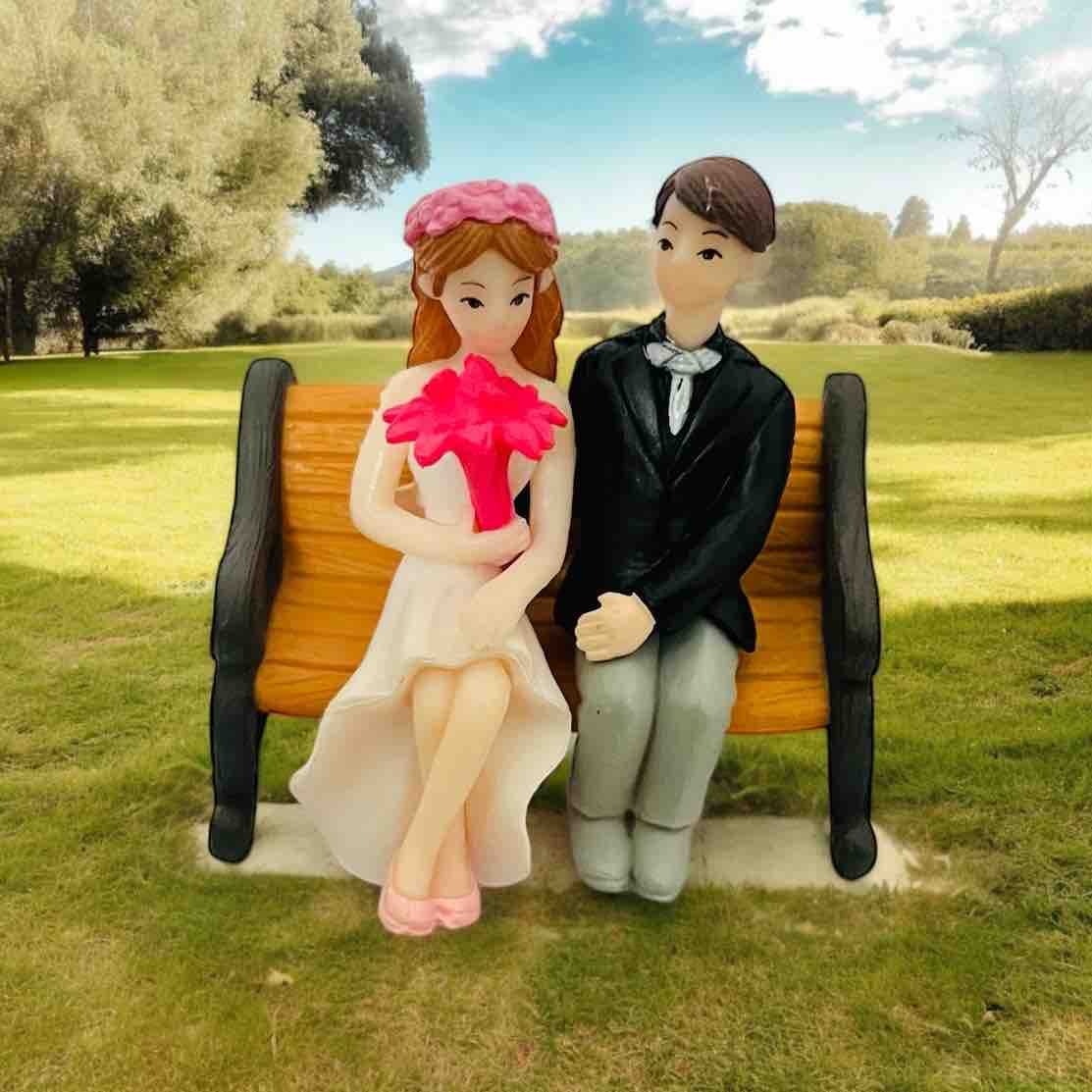 Buy Cute Couple Bench Figure - 5 cm - Set of 2 - The Peppy Store
